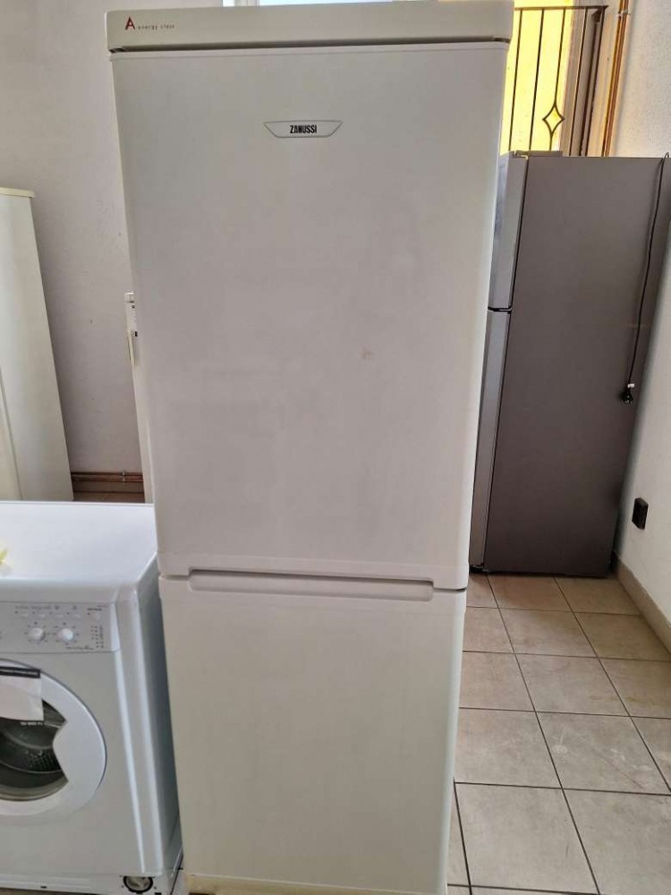 Használt Zanussi ZK21/10ATO alulfagyasztós hűtőszekrény [H14493] - árak ...